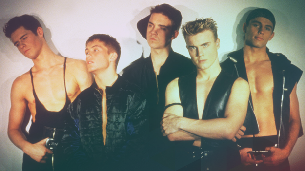 Take That ft. Lulu - Relight My Fire | 90s90s